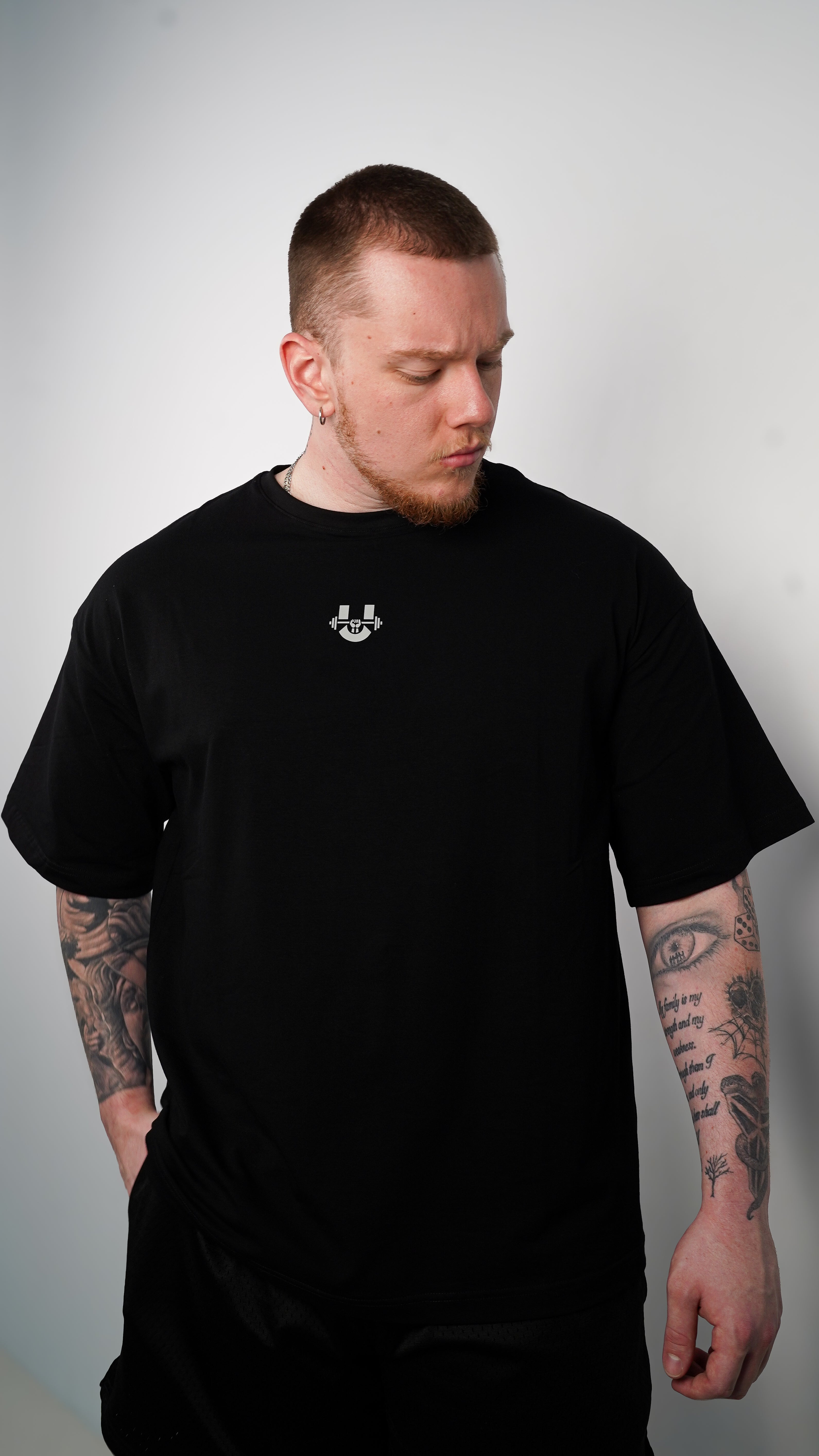 SIGNATURE OVERSIZED T-SHIRT – UNABATED APPAREL